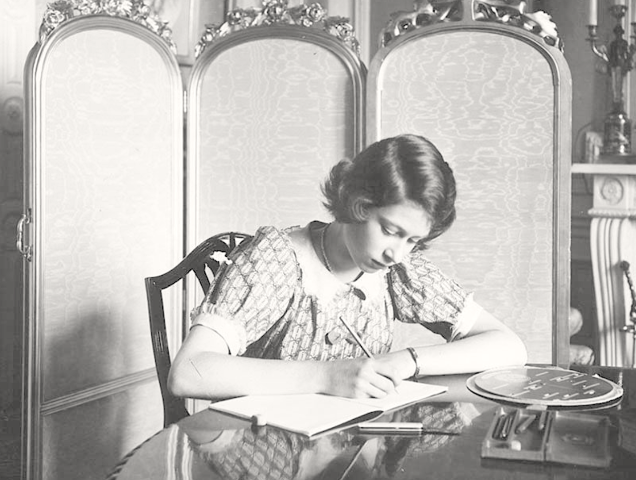 10 Life Lessons from the Queen - Plain and Fancy Girl